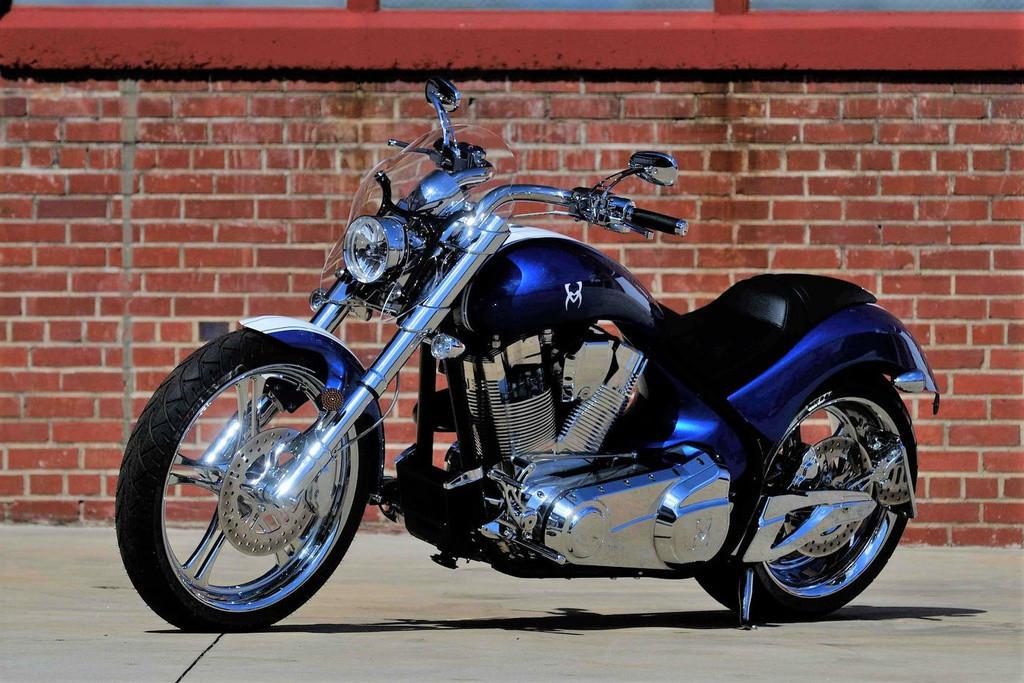 6 Moge dengan Mesin Besar Melebihi Supercar - Berita Otosia.com