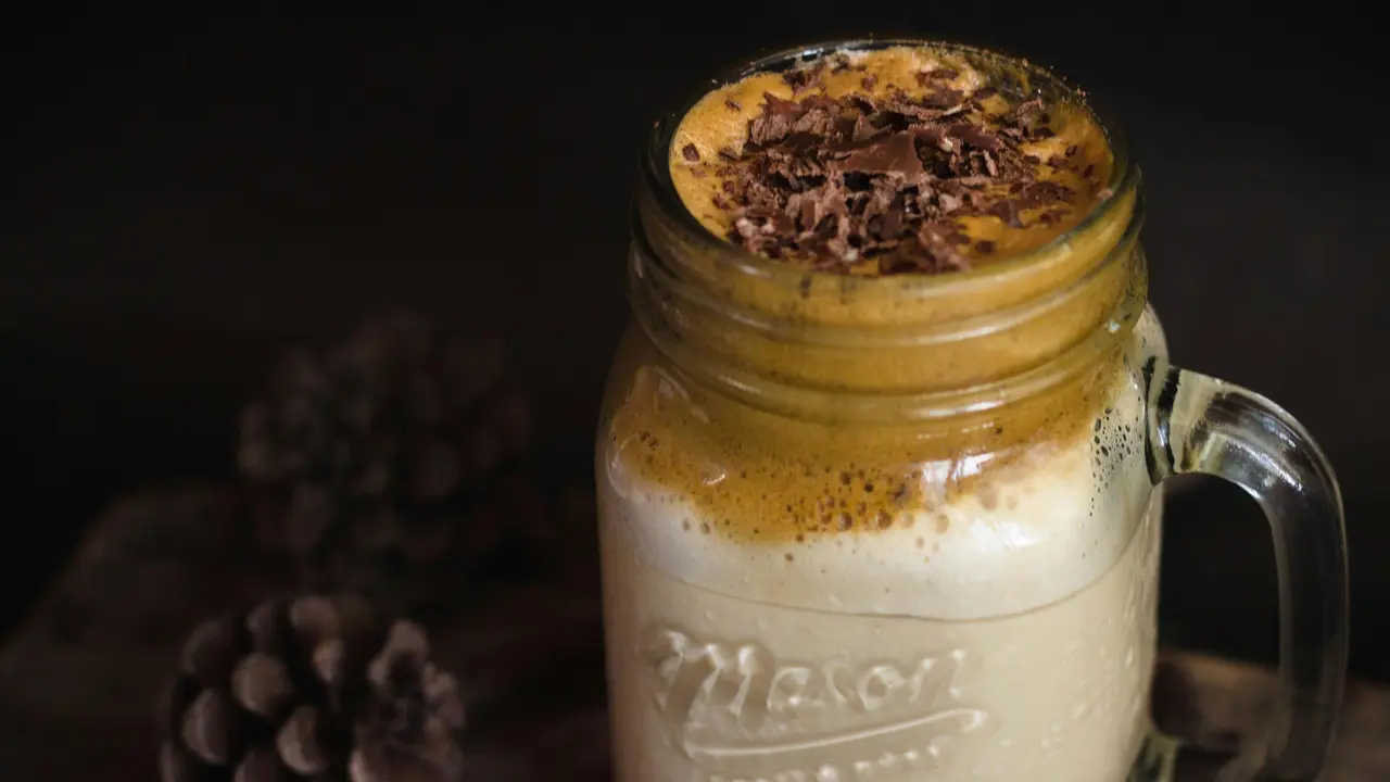 7 Resep Kopi Susu Gula Aren Anti Gagal yang Wajib Dicoba