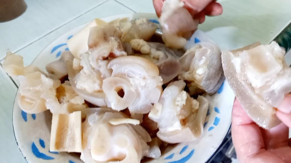 Cara Mudah dan Efektif Mengolah Kikil Sapi agar Empuk Tanpa Panci Presto