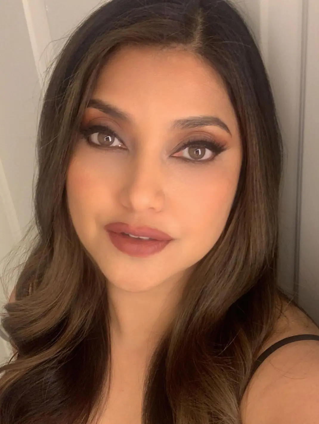 FOTO: Pesona Sarah Azhari di Usia 45 Tahun, Cantiknya Tak Luntur ...