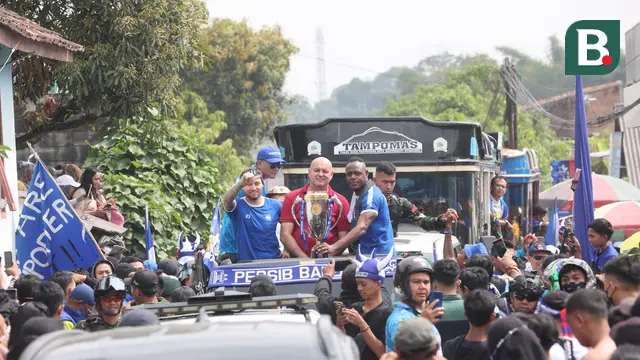 Umuh Muchtar Bikin Heboh Saat Perayaan Juara, Ini 5 Hot News Persib ...