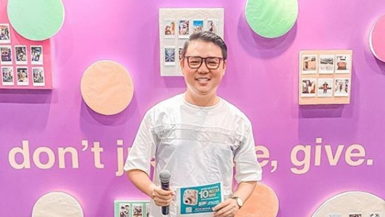 Dampak Corona, Pemain Film dan Presenter Richard Ricardo Kini Jualan Masker