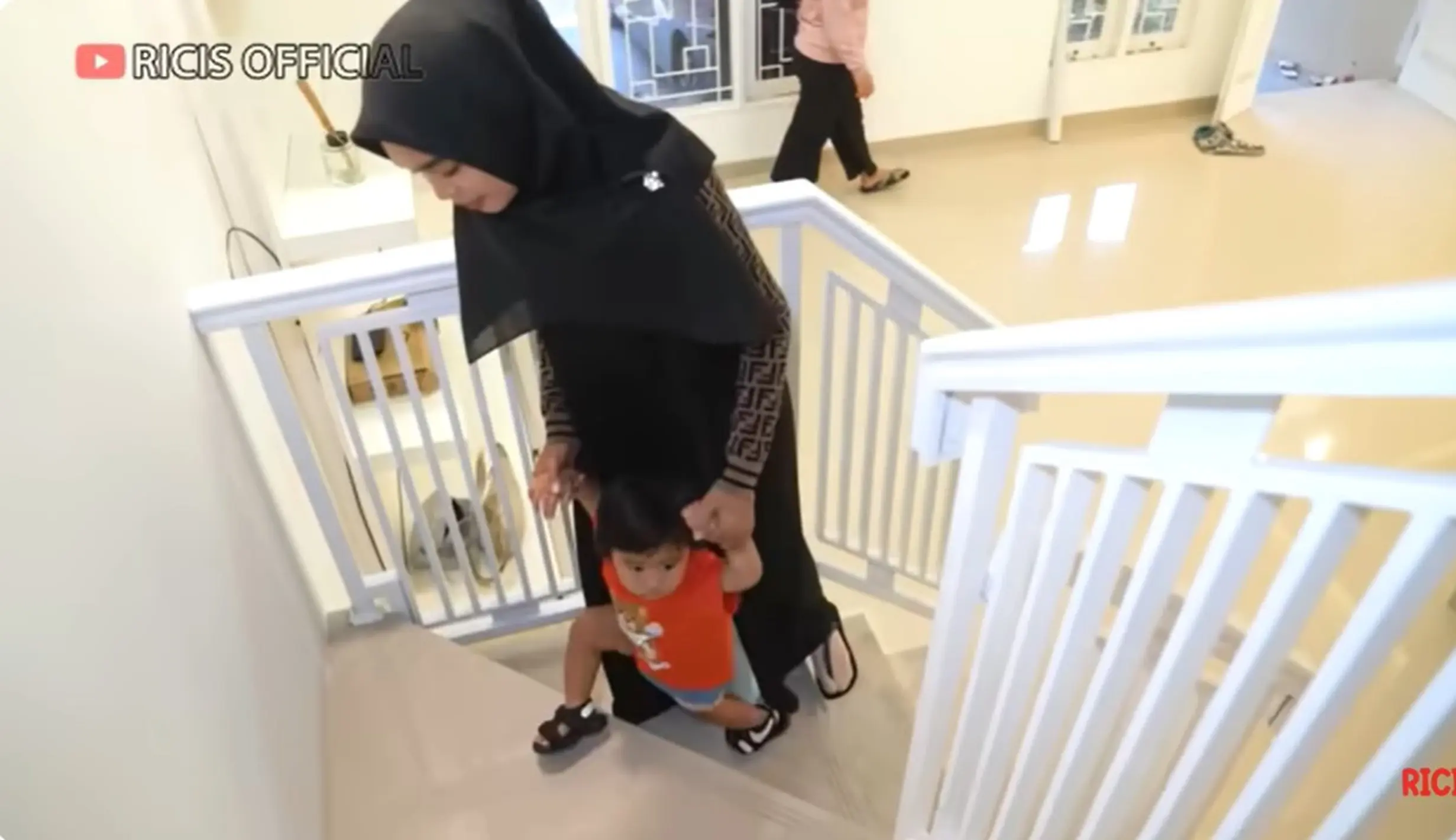 10 Potret Rumah Ria Ricis dan Teuku Ryan yang Dijual