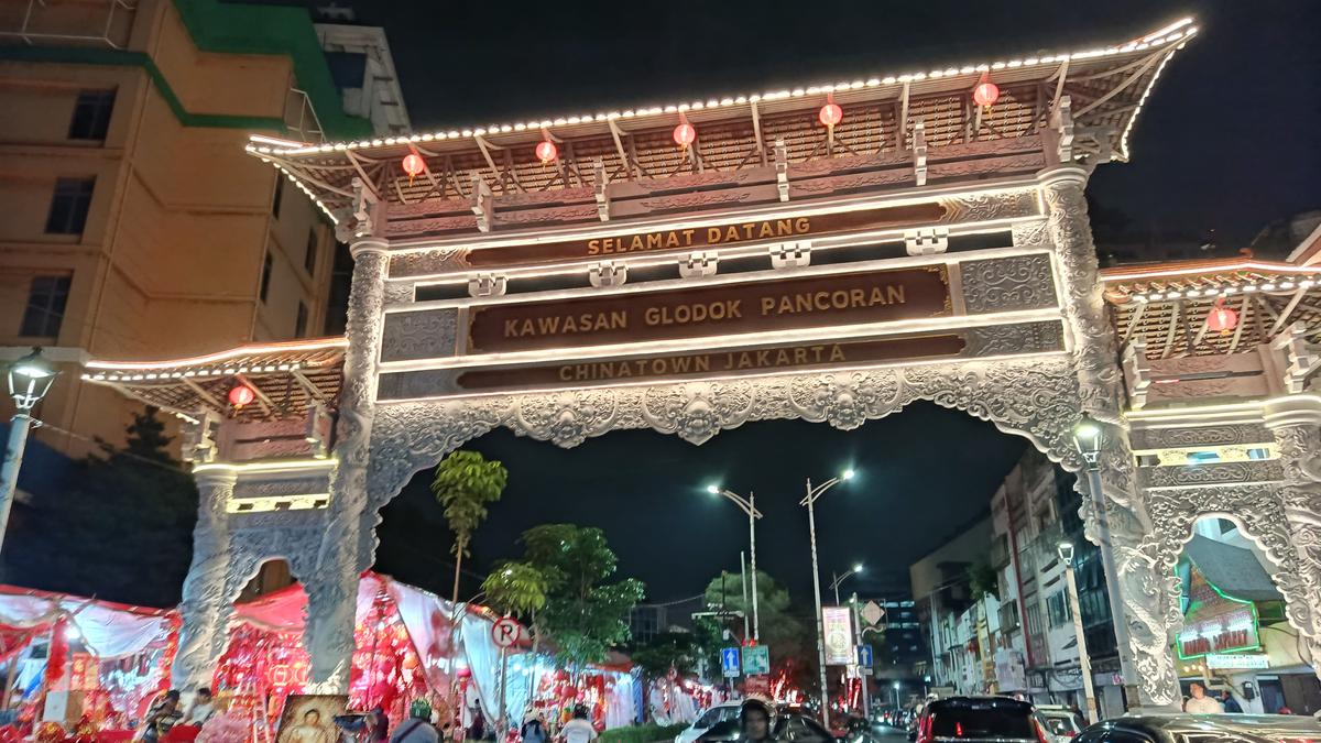 Malam Imlek di Pecinan Glodok, Meriahnya Pasar Lampion dan Doa 24 Jam ...