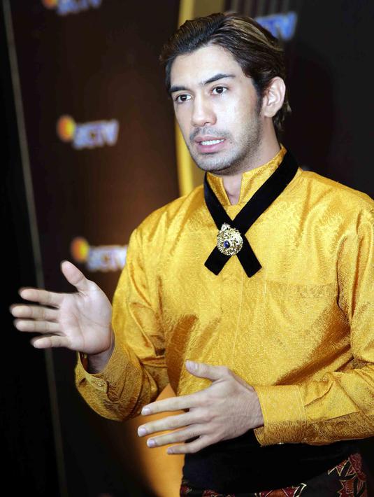 Raih Penghargaan FFB 2016, Reza Rahadian Tak Jadikan Beban - Photo ...