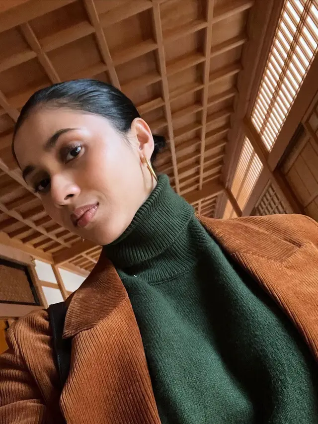 Jadi Pemeran Utama Film Pemandi Jenazah, Inilah 7 Potret Cantik Aghniny ...