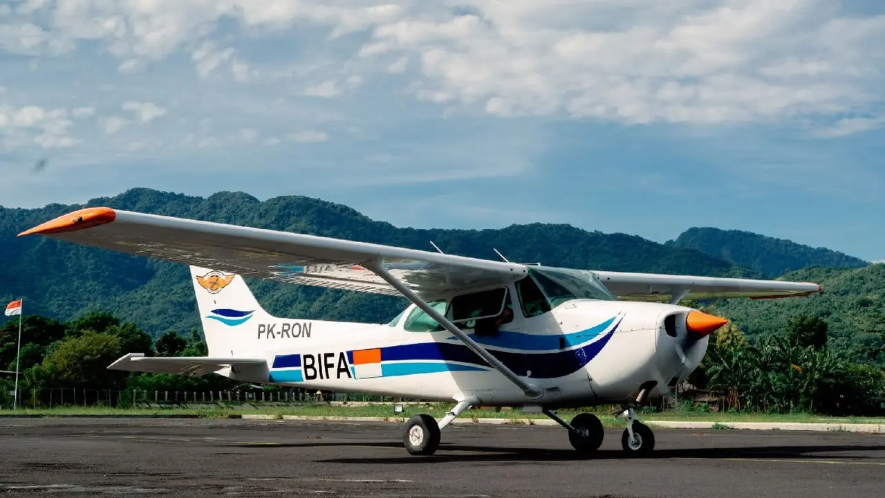 Cara Cepat Belajar Jadi Pilot ala BIFA, Bisa Latihan di Banyuwangi atau ...
