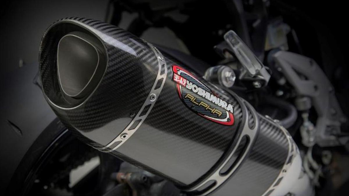 Yoshimura Hadirkan Knalpot Baru Khusus untuk Yamaha YZF-R1 - Otomotif ...