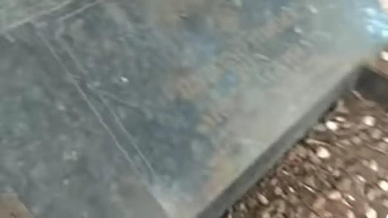 Ingat Si Buta dari Gua Hantu? Begini Kondisi Makam Pemerannya, Ratno ...