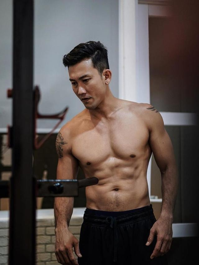 Potret 6 Aktor Usia 40-an Ini Makin Awet Muda Berkat Tubuh Kekar, Bak Atlet - Hot Liputan6.com