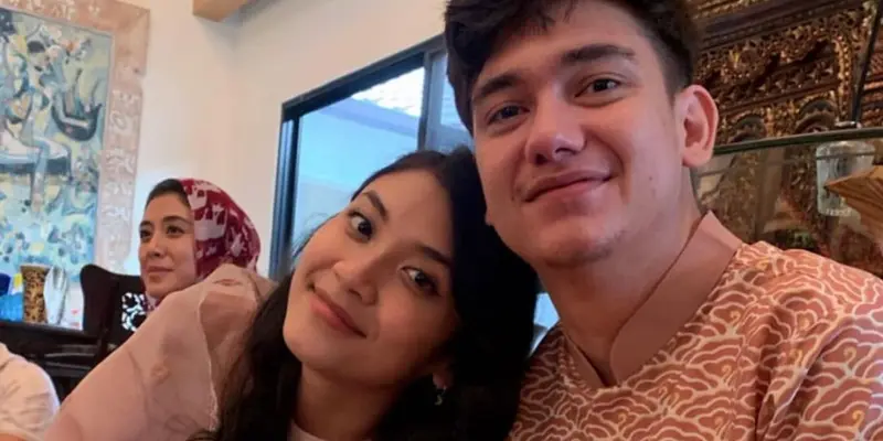 adipati dolken istri