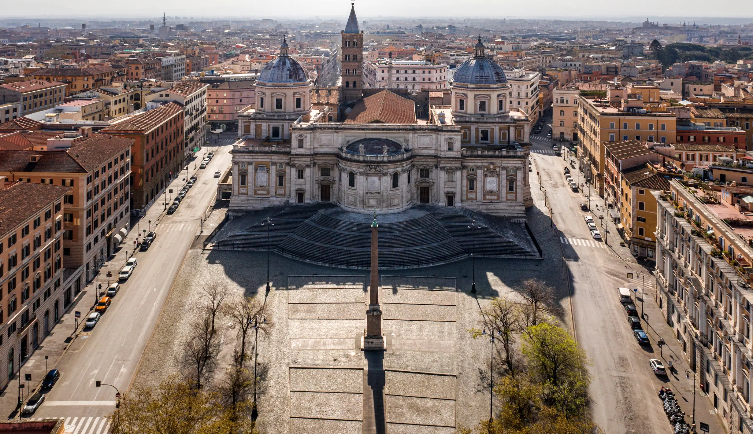 FOTO: Pemandangan Roma yang Bak Kota Hantu dari Udara - Foto Liputan6.com