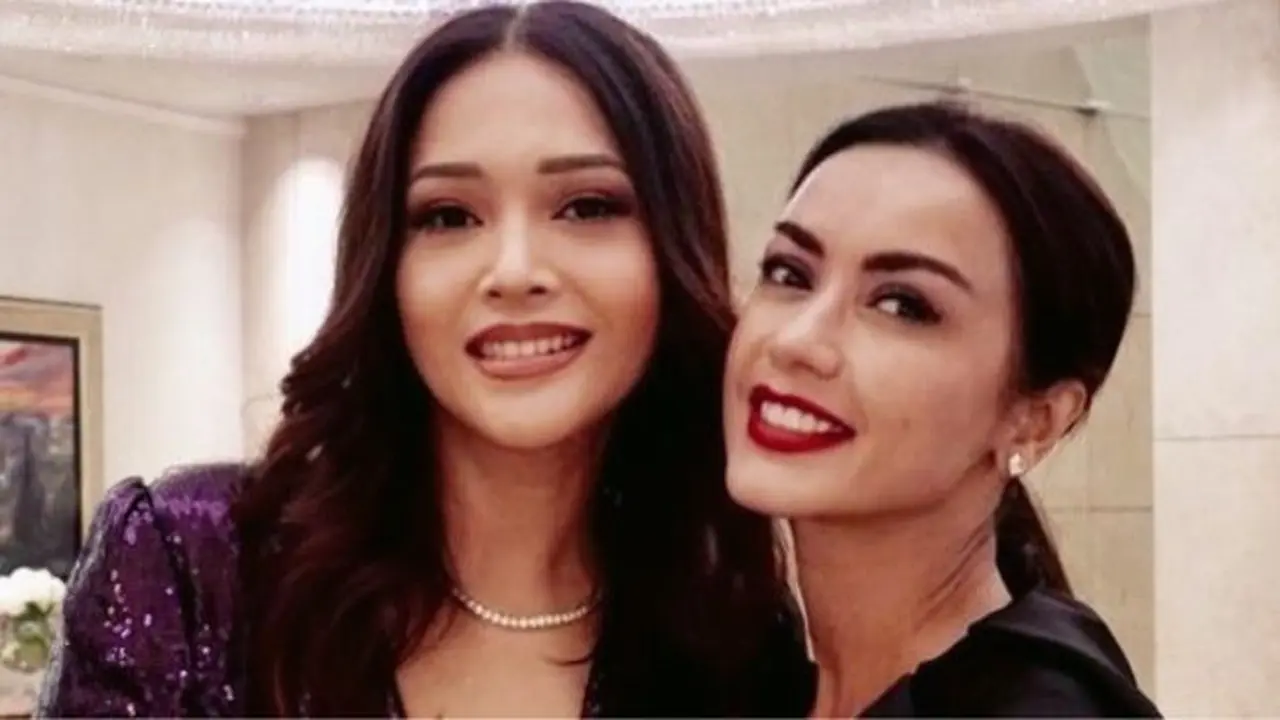 6 Gaya Maia Estianty saat Kondangan di Luar Negeri, Pancarkan Aura Old Money - Hot Liputan6.com