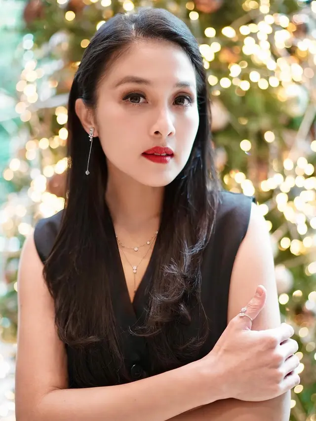 Fakta Tersembunyi Sandra Dewi, yang Ternyata Suaminya Terlibat Kasus ...