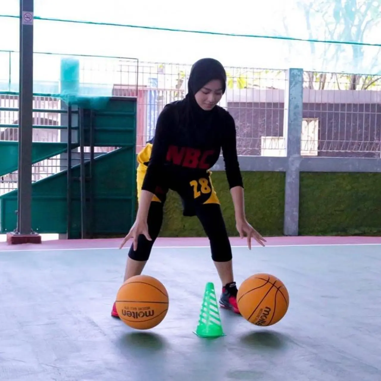 7 Potret Pesona Calon Menantu Ucok Baba, Nabila Putri Kekasih Adam ...