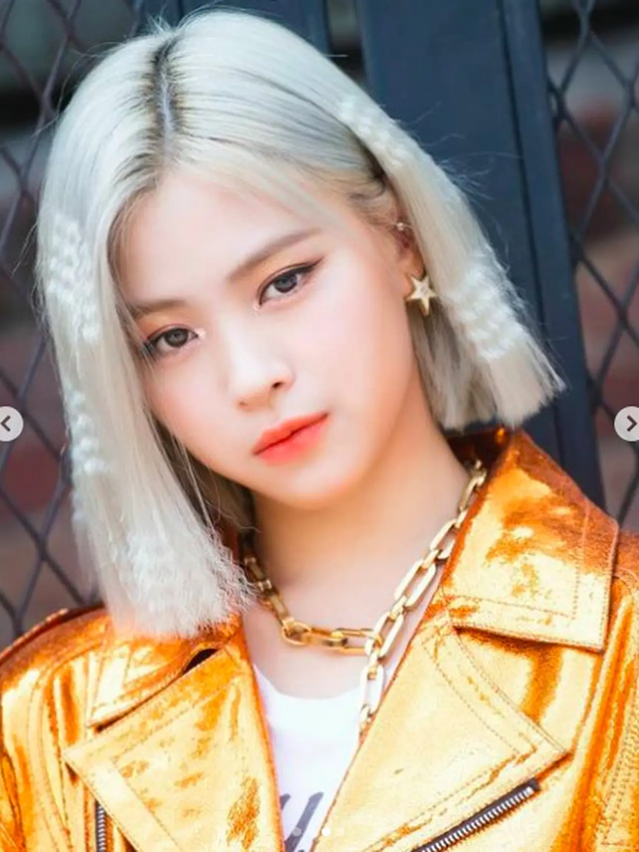 6 Eksperimen Warna Rambut Ryujin Itzy yang Hari Ini Berulang Tahun Ke-22 - Lifestyle Liputan6.com