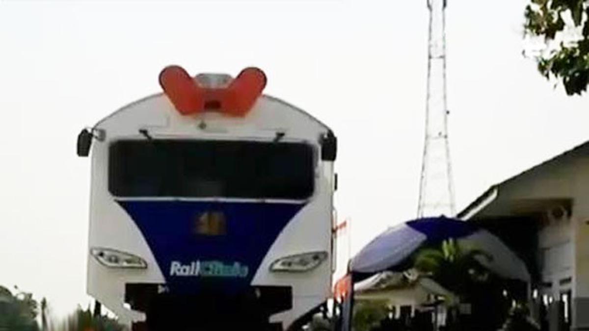 VIDEO: Periksa Kesehatan Gratis di Gerbong Kereta Api - News Liputan6.com