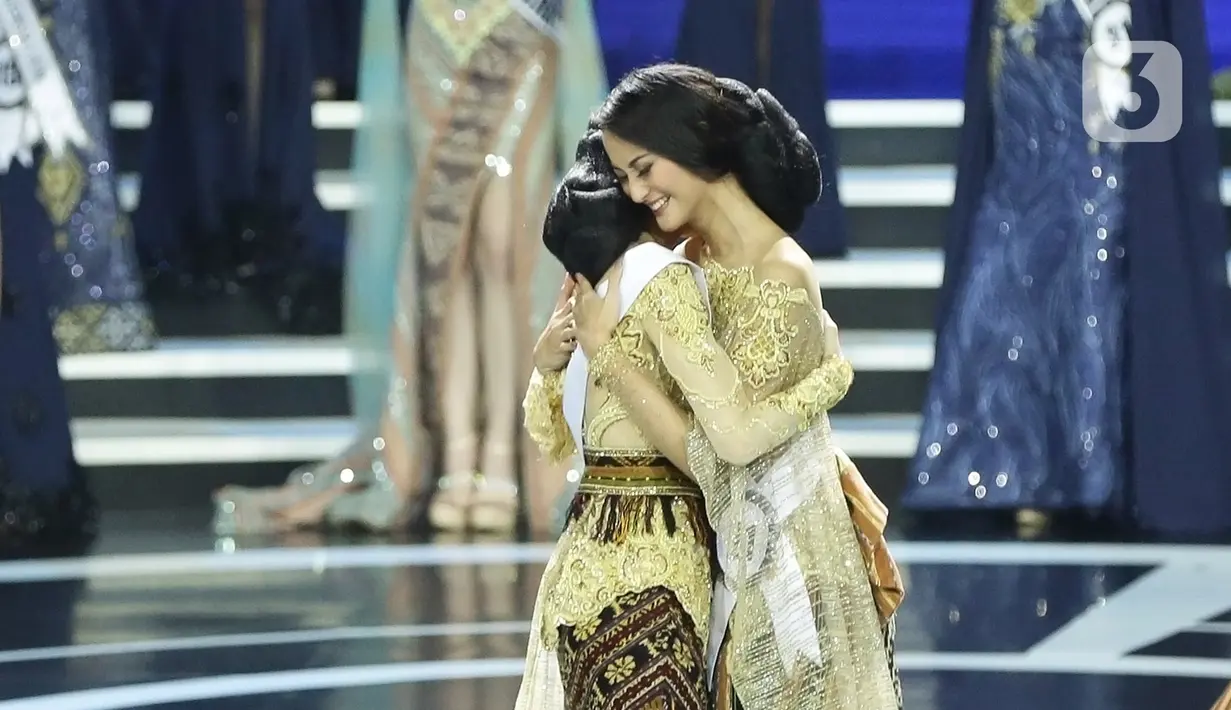 FOTO: Ayu Maulida Putri Terpilih Jadi Puteri Indonesia 2020 - Foto ...