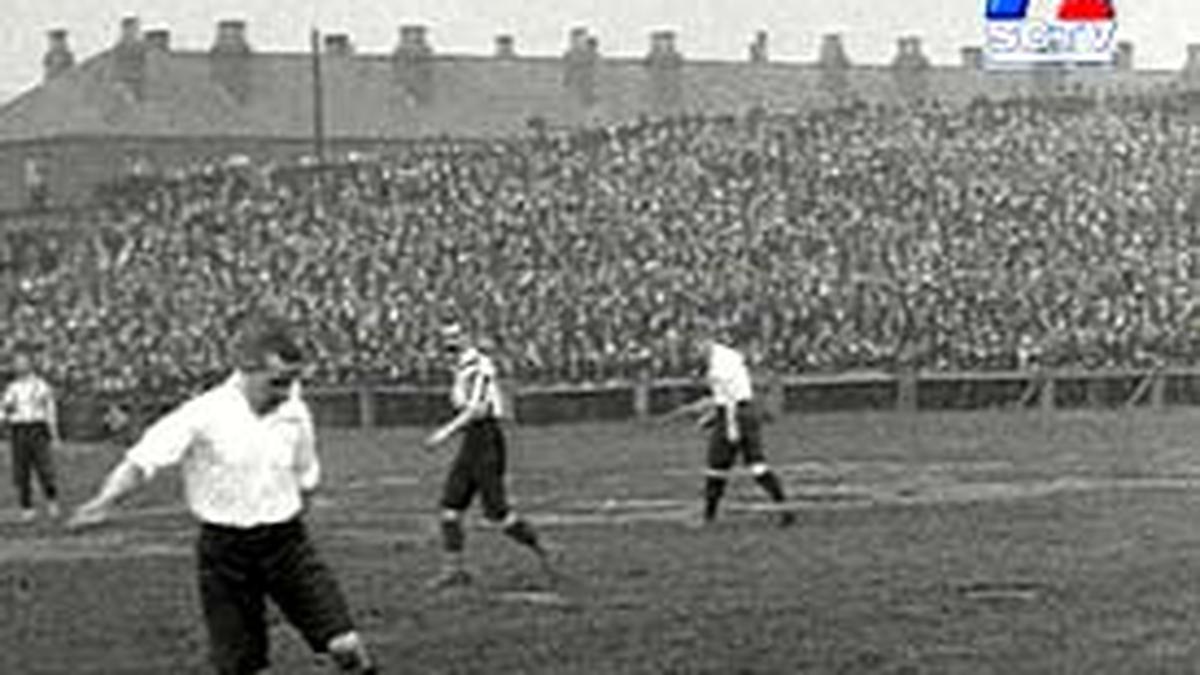 Film Hitam-Putih Masyarakat Inggris Awal Abad 20 - Global Liputan6.com