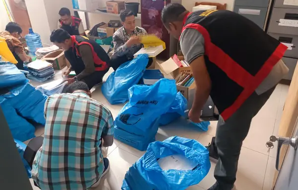 Mengenal Kilogram Pop-Up Cafe, Tempat Nongkrong Asri di Lembang ...