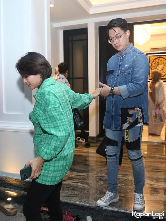 Potret Max Adam Pacar Ganteng Wika Salim yang Diketahui Bukan Orang ...