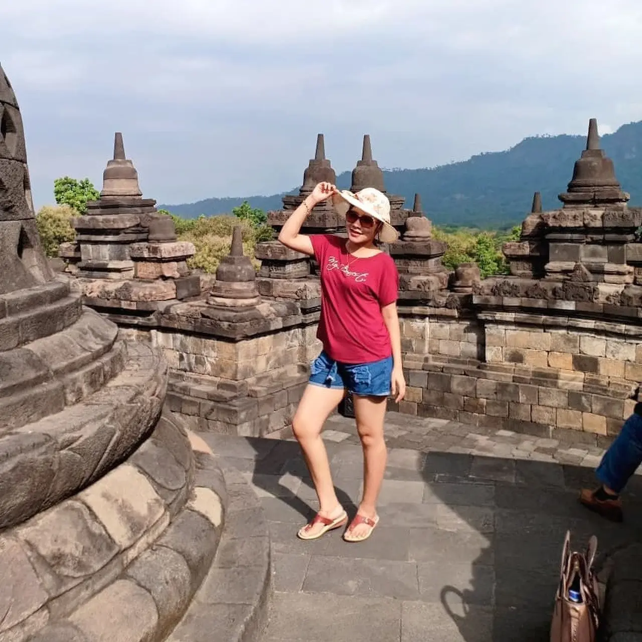 6 Pesona Rere Monique, DJ Asal Indonesia yang Ditahan di Malaysia - Hot ...