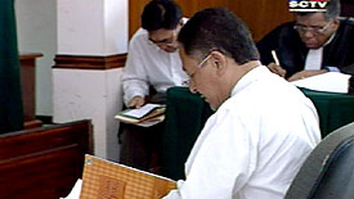 Saksi Tak Mengetahui Aset Bank Aspac - News Liputan6.com