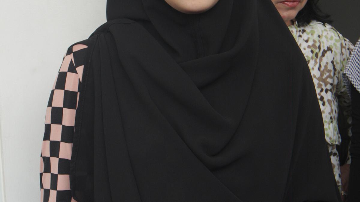 Tjut Mutia, Sudah Kebal dengan Omongan Orang (Part 7) - Entertainment ...