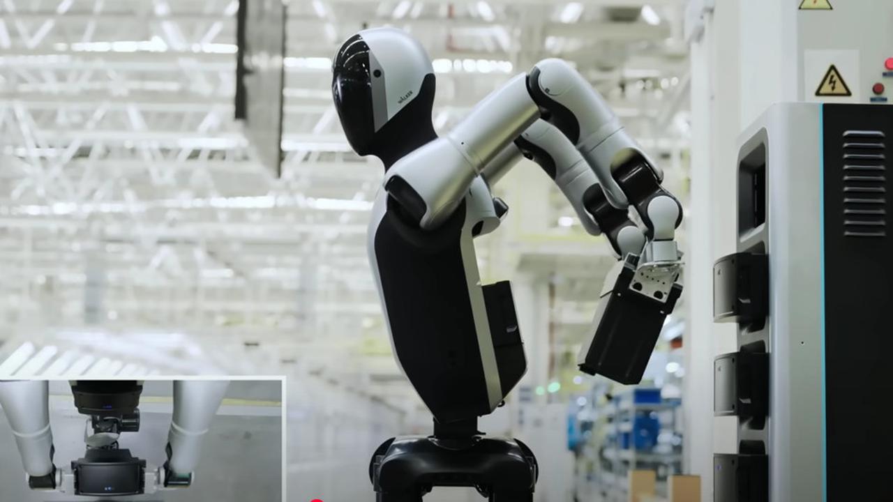 Pertama di Dunia, Robot Walker S2 Bisa Ganti Baterai Sendiri Tanpa ...