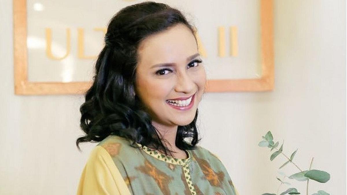 Potret Shahnaz Haque Belanja Baju Lebaran untuk Anak Yatim, Berbagi ...