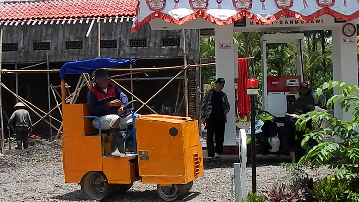 Sariman Cilacap, Lulusan SD Sukses Ciptakan Mesin Aspal - Regional ...