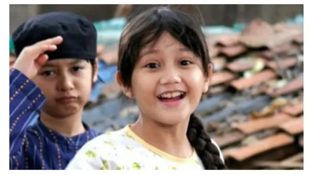 16 Tahun Berlalu, Ini Potret Terbaru 7 Pemain Sinetron Eneng dan Kaos ...