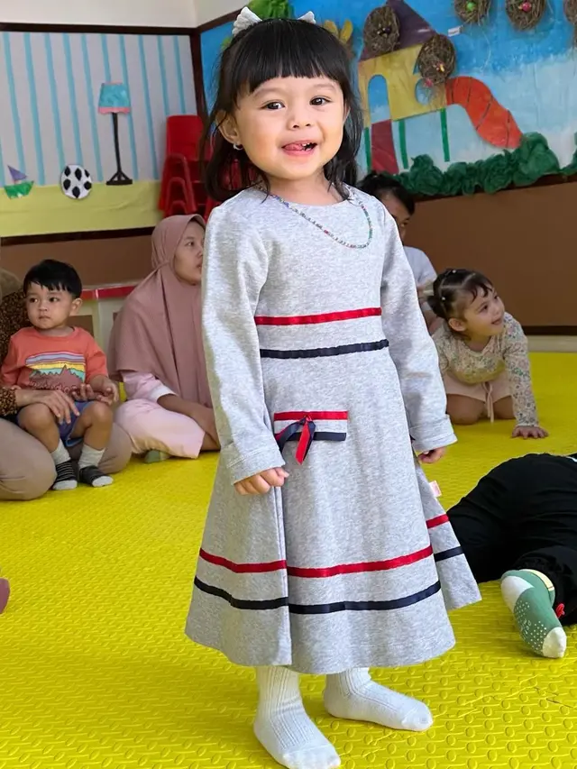 Potret Menggemaskan Ameena Saat Akan Berangkat Sekolah, Aurel Ga Dapat ...