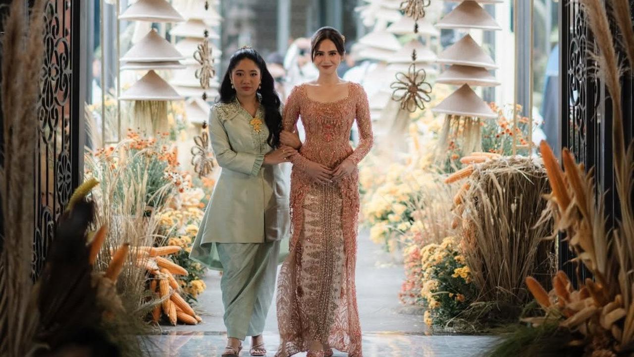 9 Potret Kebersamaan Syifa Hadju dan Sherina Hadju, Selalu Kompak di ...