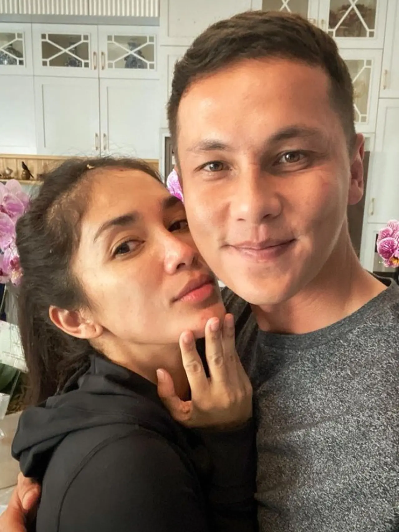 Potret 'Si Pria Idaman' Andhika Pratama, Romantis dengan Istri dan ...