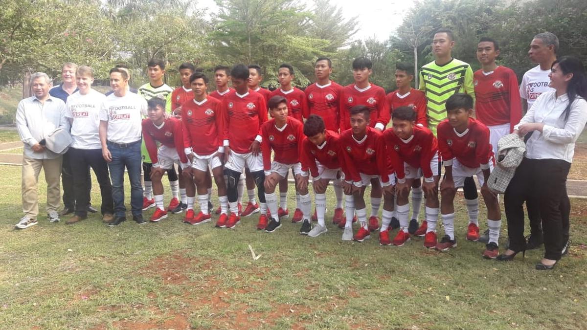 24 Pemain Tim Garuda Select Indonesia Siap Tempur di Inggris dan Italia ...