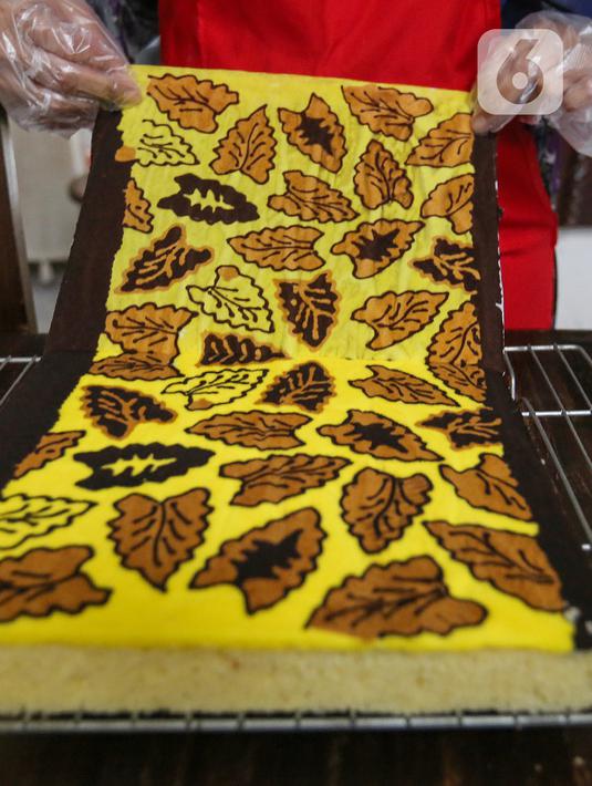 FOTO: Kreasi Kue Bolu dan Brownies Batik ala Dapur Syabina - Foto ...