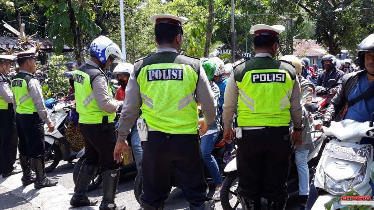 14 Daftar Pelanggaran dan Besaran Denda Tilang - Berita Otosia.com