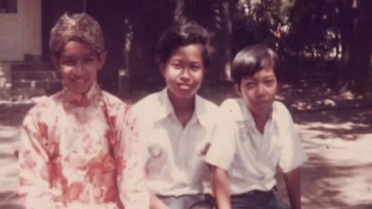 6 Foto Jadul Anies Baswedan Saat Sekolah, Masa SMA Curi Perhatian - Hot Liputan6.com