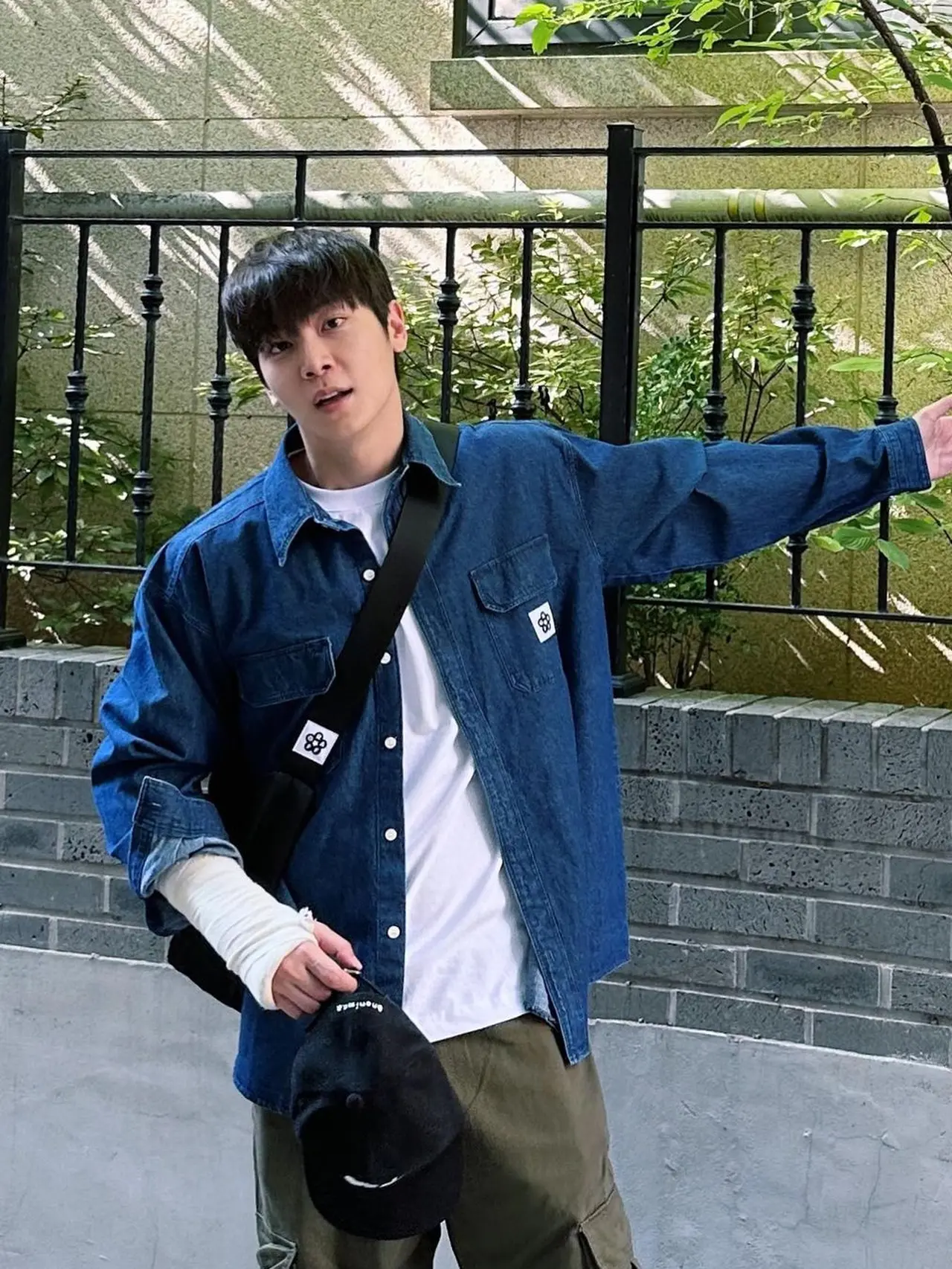 Bintang Drakor Lovely Runner Lee Cheol Woo Terseret Skandal Burning Sun ...