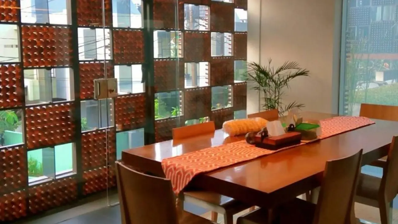 Mengulik Lagi Rumah Botol Milik Ridwan Kamil di Bandung - Lifestyle ...