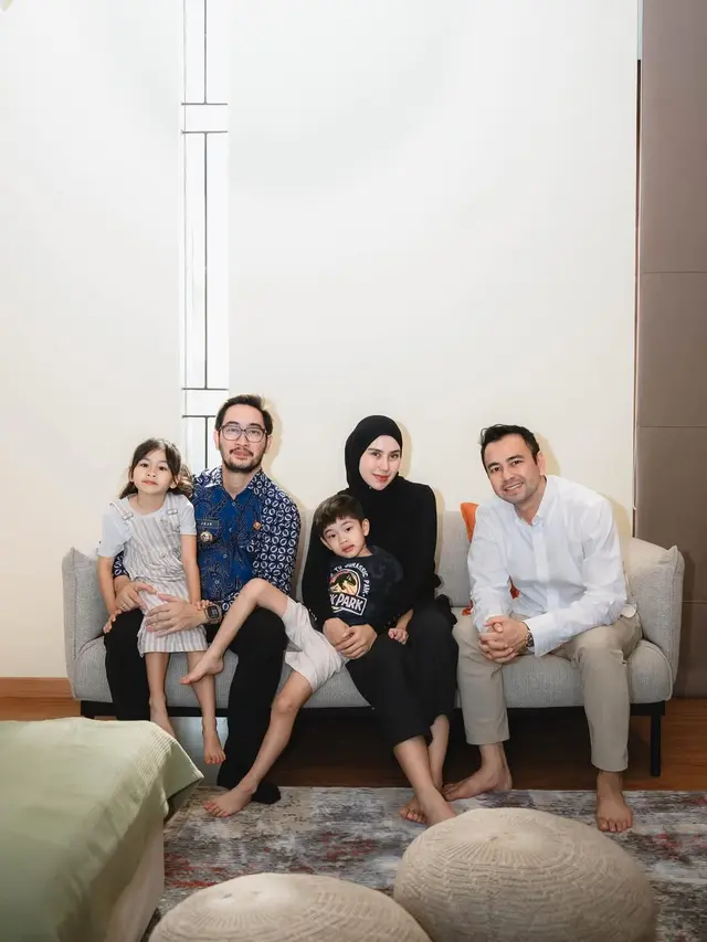 6 Potret Rumah Syahnaz Sadiqah di Bandung Barat, Perpaduan Warna Earthy ...