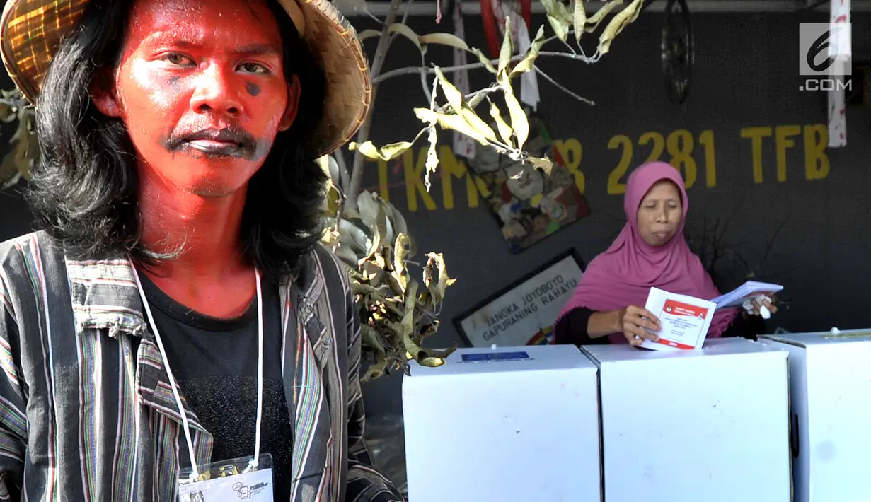 FOTO: Seram, TPS di Lebak Bulus Semua Petugasnya Jadi Hantu - Foto ...