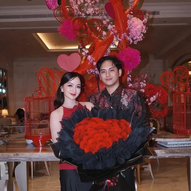 Potret 6 Pasangan Artis Dinner di Momen Valentine 2025, Nikmati Waktu ...