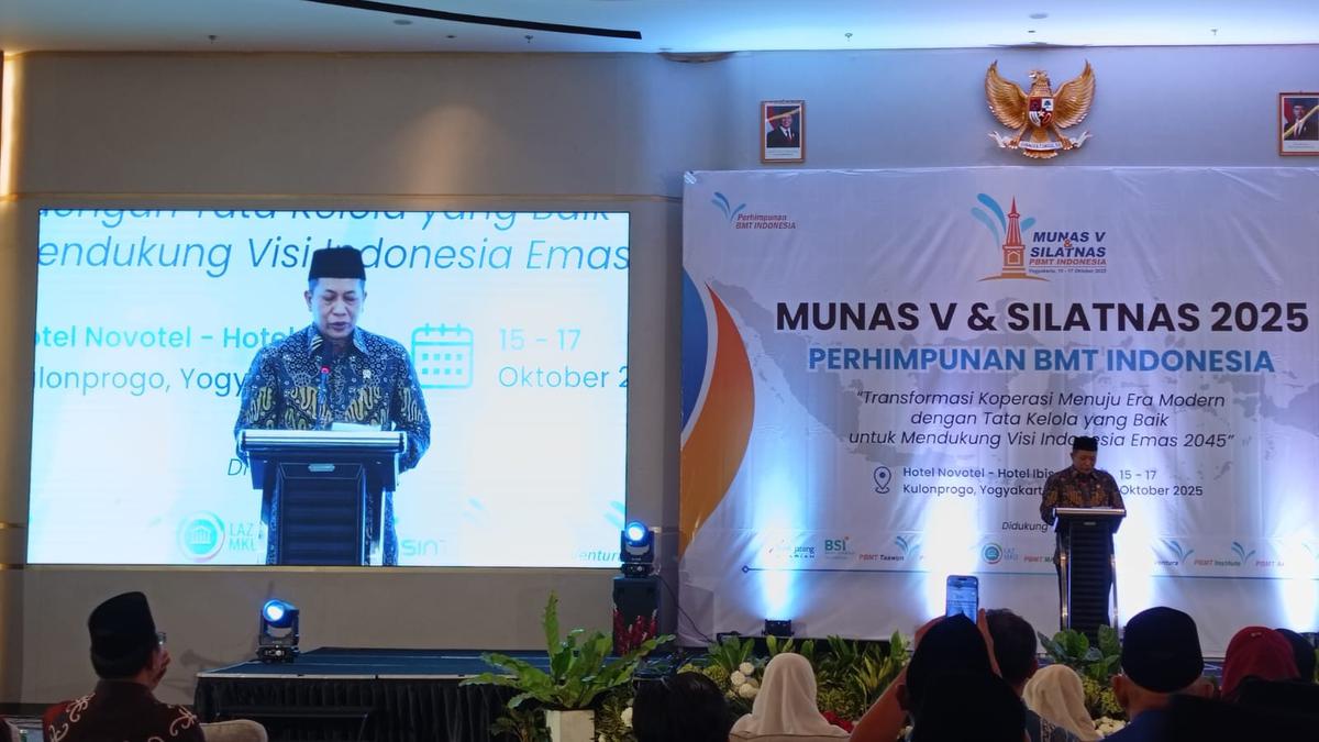 Menkop Ferry Juliantono Buka Munas V dan Silatnas PBMT Indonesia