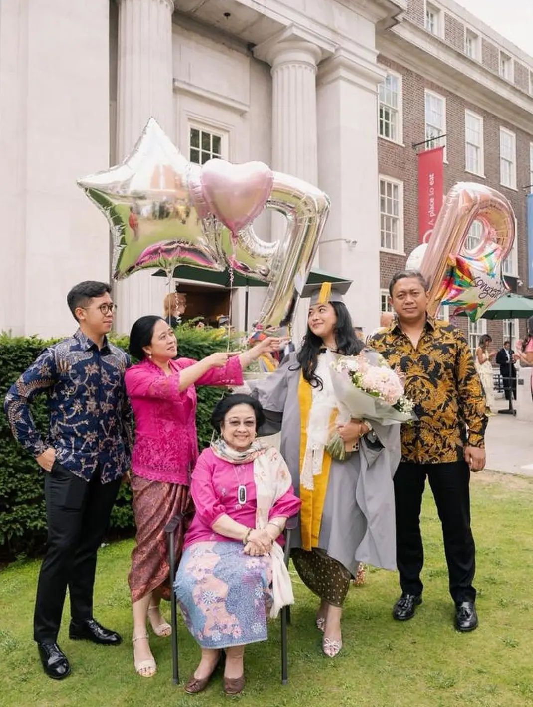 8 Potret Puan Maharani Anggun Berkebaya, Ide Gaya Elegan Perempuan ...