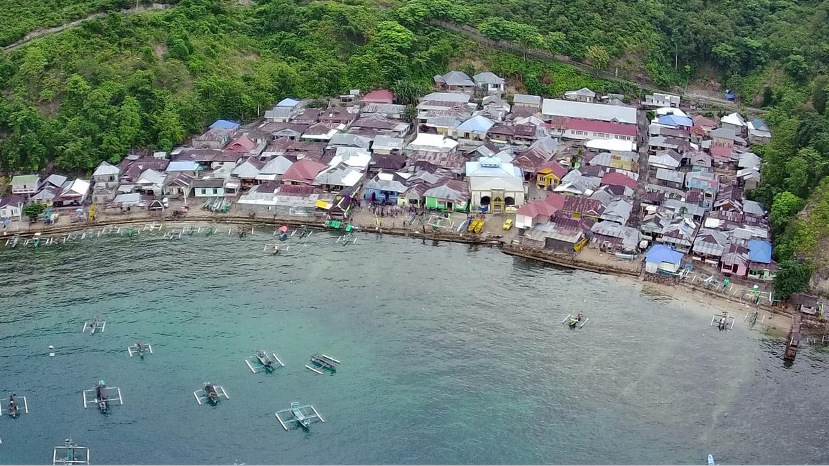 Imbas Angin Timur, Nelayan di Gorontalo Urung Melaut - Regional ...