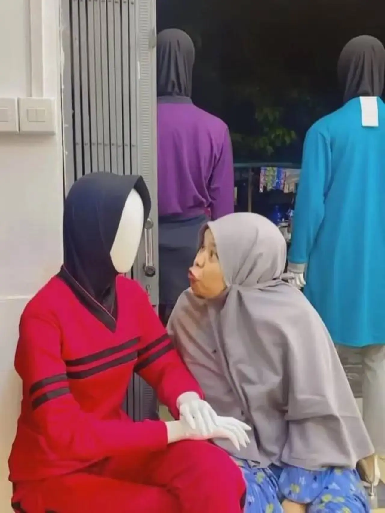 8 Potret Kocak Emak-Emak Kalau Lagi Gabut Ini Bikin Tepuk Jidat - Hot Liputan6.com