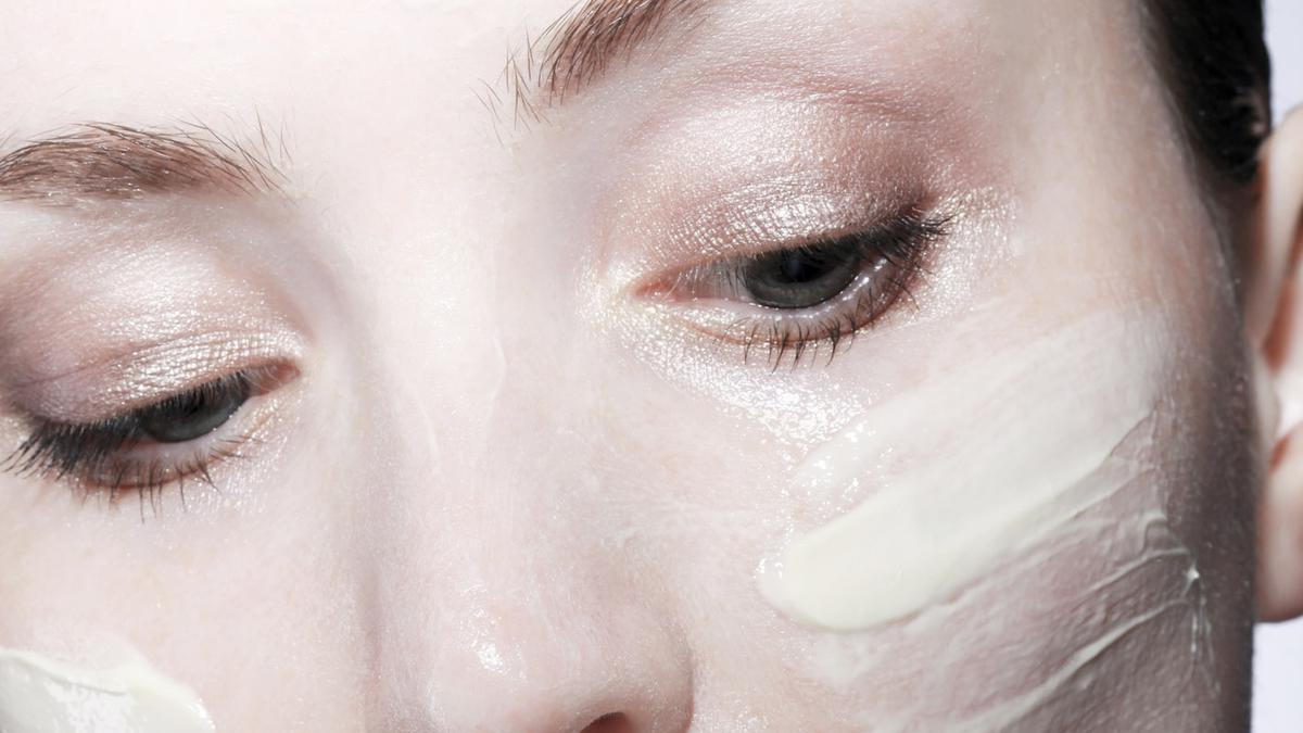 Over Cleansing, Kenali Tanda dan Masalah Kulit Akibat Bersihkan Wajah ...