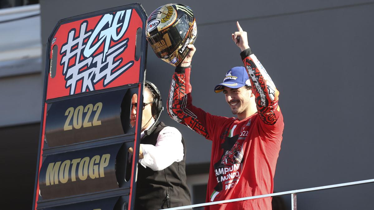 Pecco Bagnaia Raih Titel Juara Dunia MotoGP 2022, Valentino Rossi: Gelar yang Layak Didapat ...